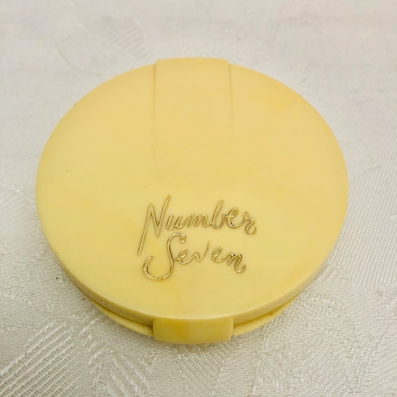 1960s Vintage Boots Number Seven Face Powder, Cellulo… - Gem