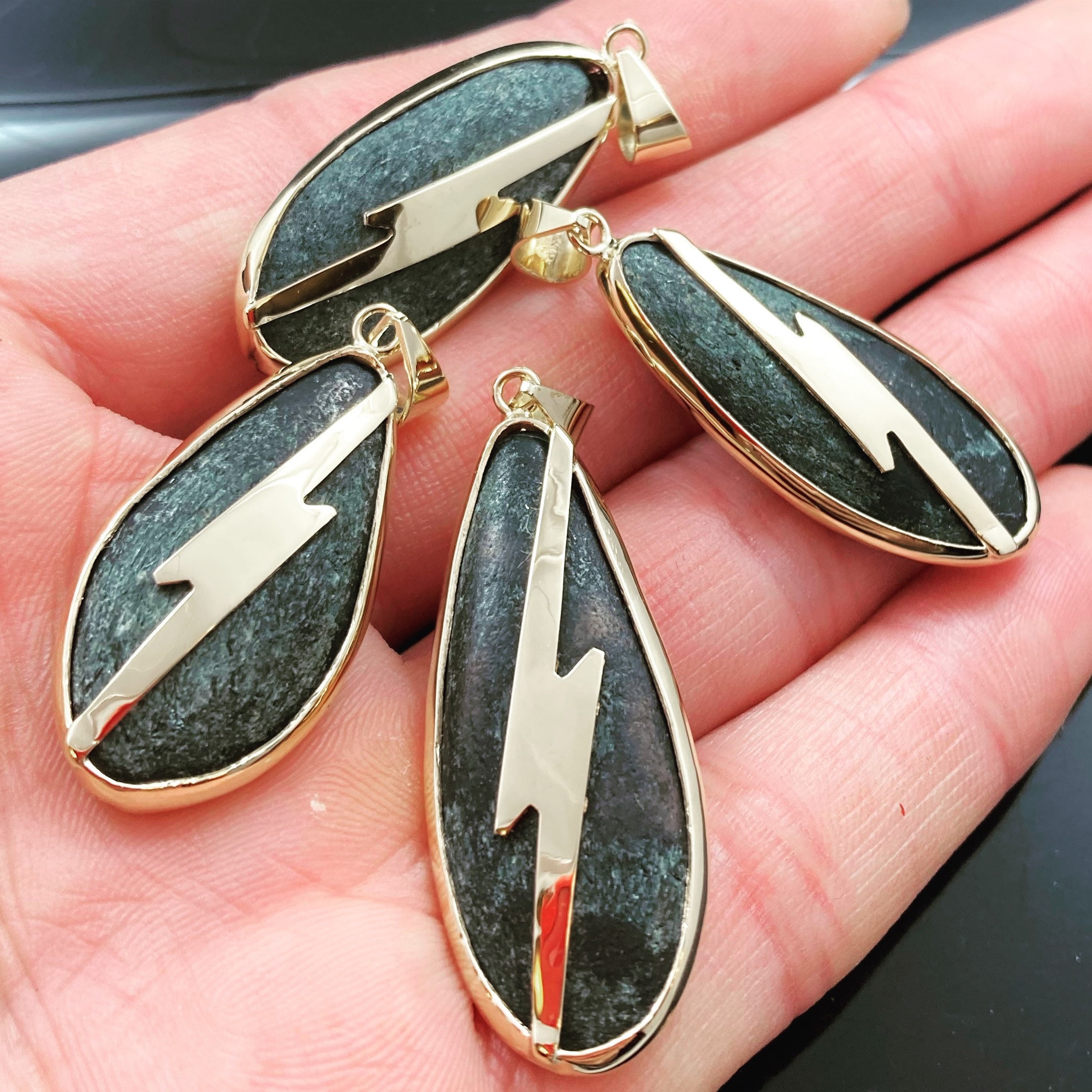 Piedra de Rayo 14 Kilates Piedra de los siete rayos 14k gold | Etsy