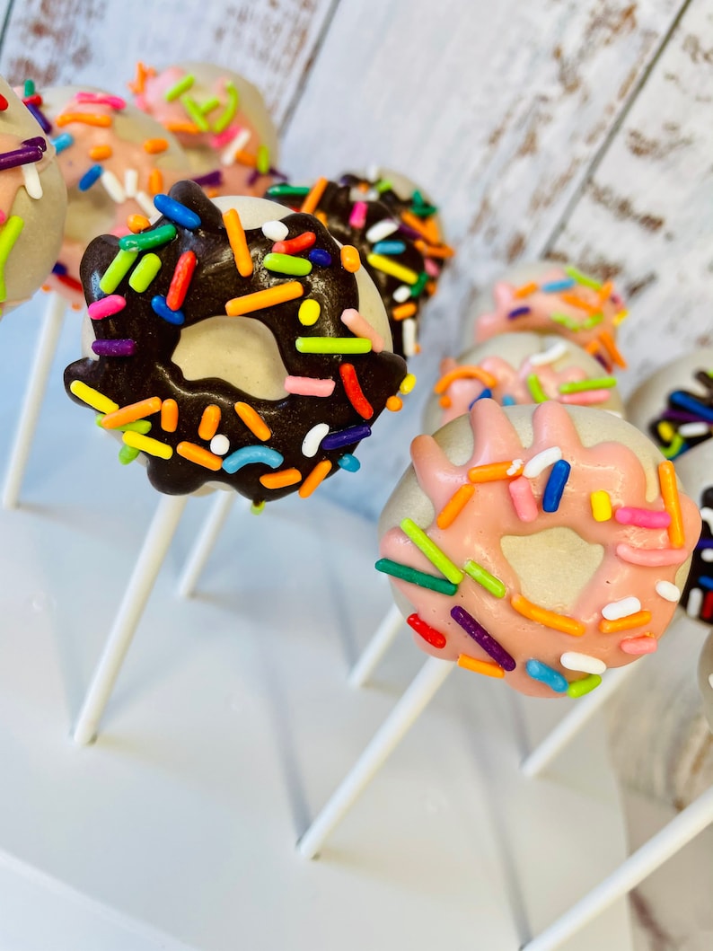 Donut Cake Pops - Etsy