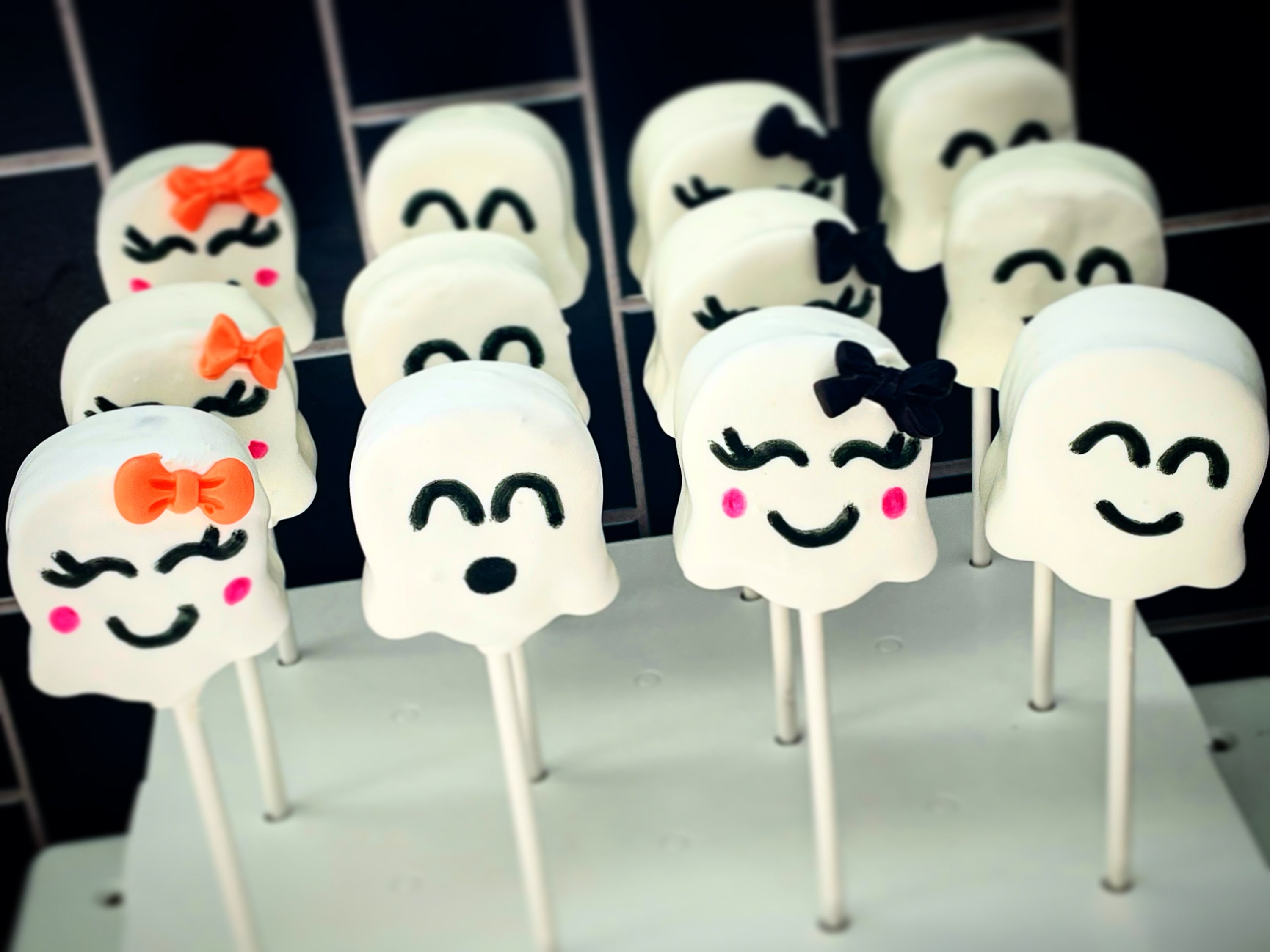 Friendly Ghost Cake Pops - Etsy