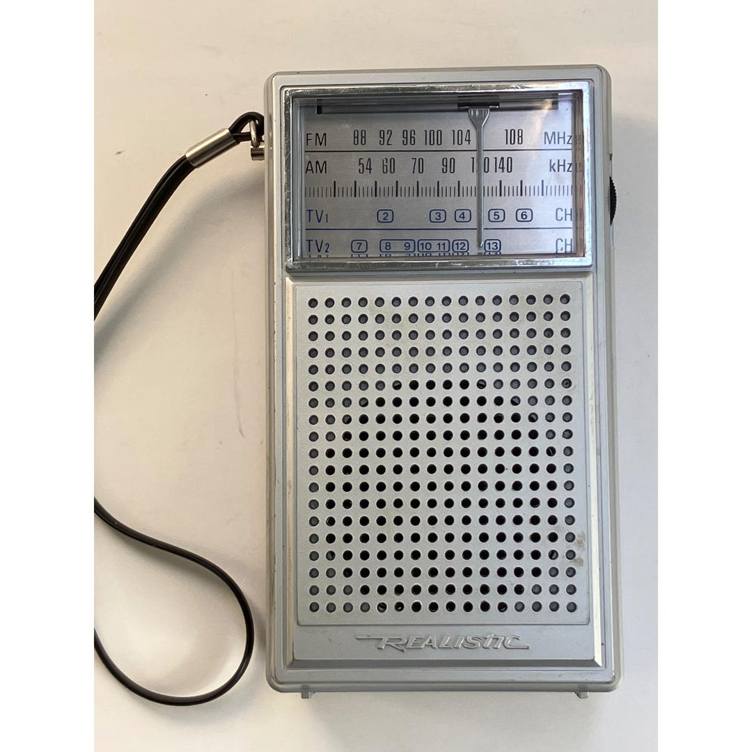 Vintage Radio Shack Transistor Radio Realistic Model 12-613A AM/FM/TV ...