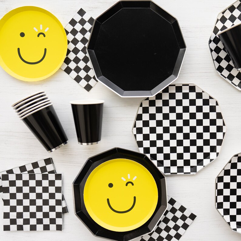 Smiley Face Dessert Plates - Etsy