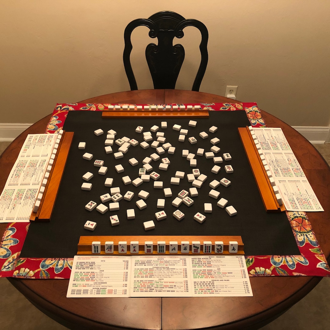 Mahjong Table Mat Red Flower Design FREE SHIPPING Includes Coordinating ...
