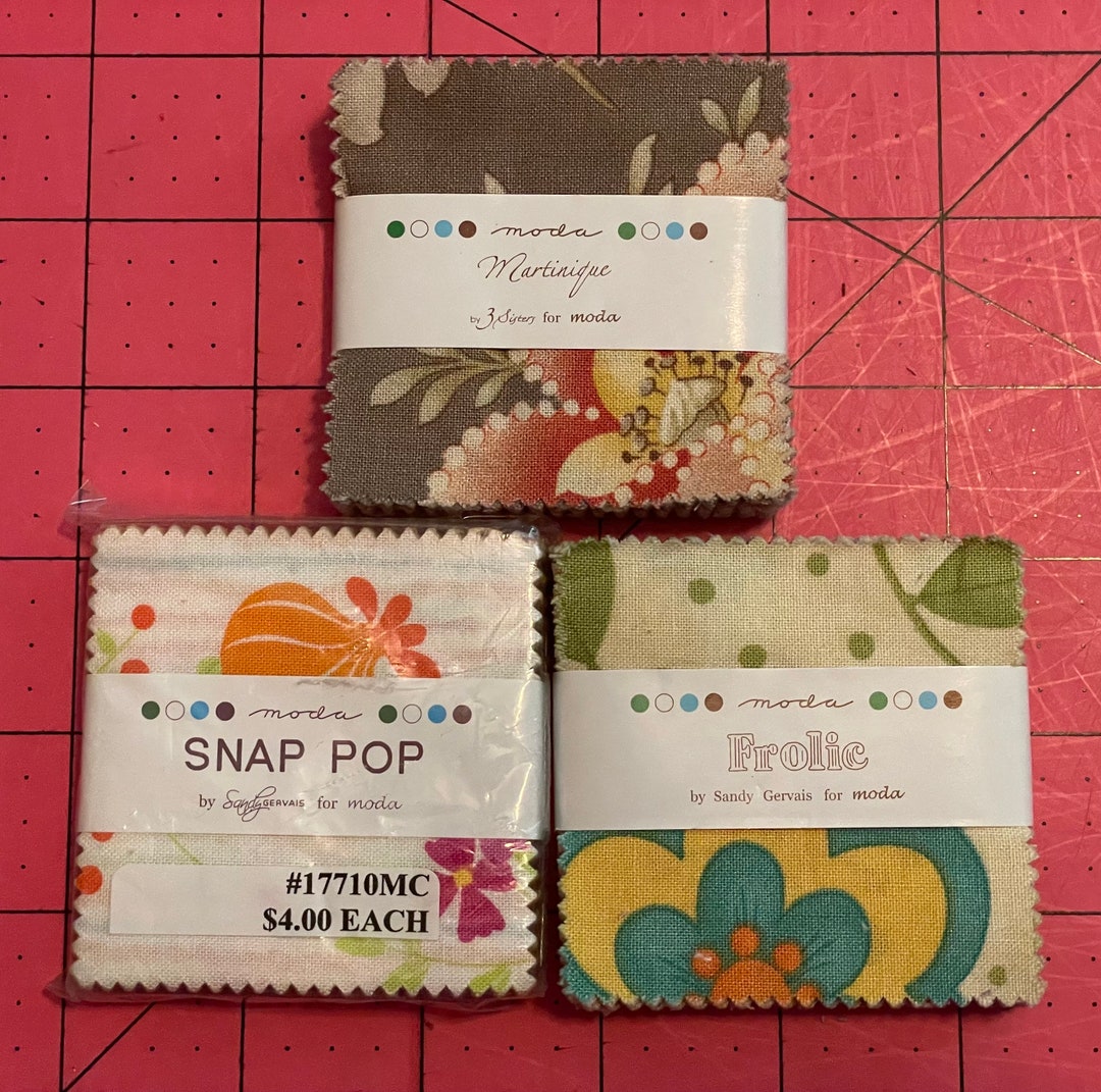 Moda Mini Charm Pack of 2.5 Squares Sandy Gervais Snap Pop, Frolic or 3 ...