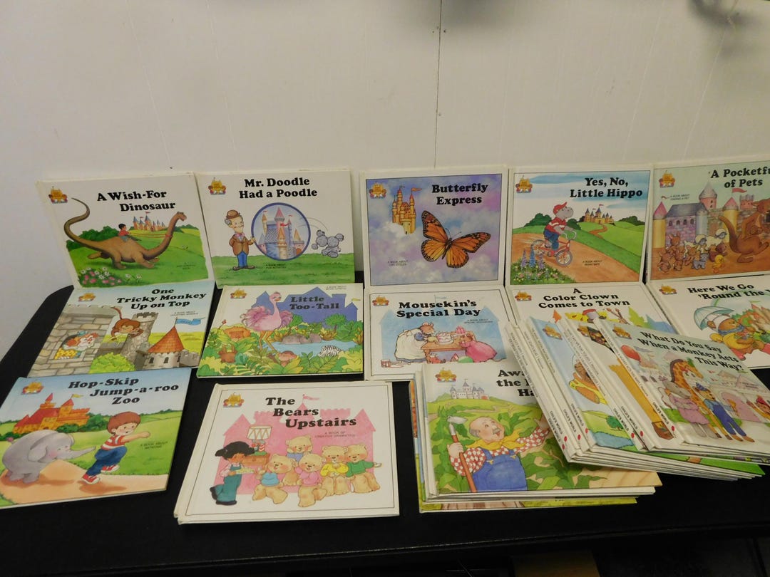 1988 Moncure Childs World Magic Castle Readers Lot of Childrens Book ...