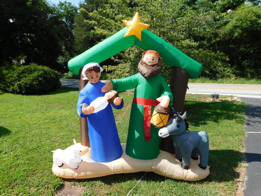 Gemmy Holy Family Christmas Nativity Scene 7ft Inflatable Yard ...
