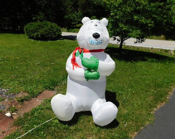 Animated Shivering Polar Bear Inflatable 5 Feet Tall - Shivers and ...