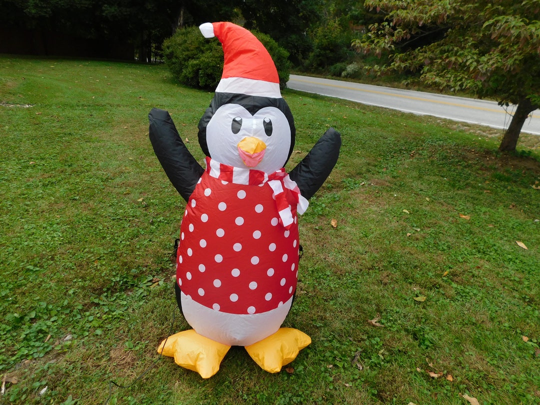 Airblown Inflatable Christmas 3.5ft Holiday Time Penguin - Etsy