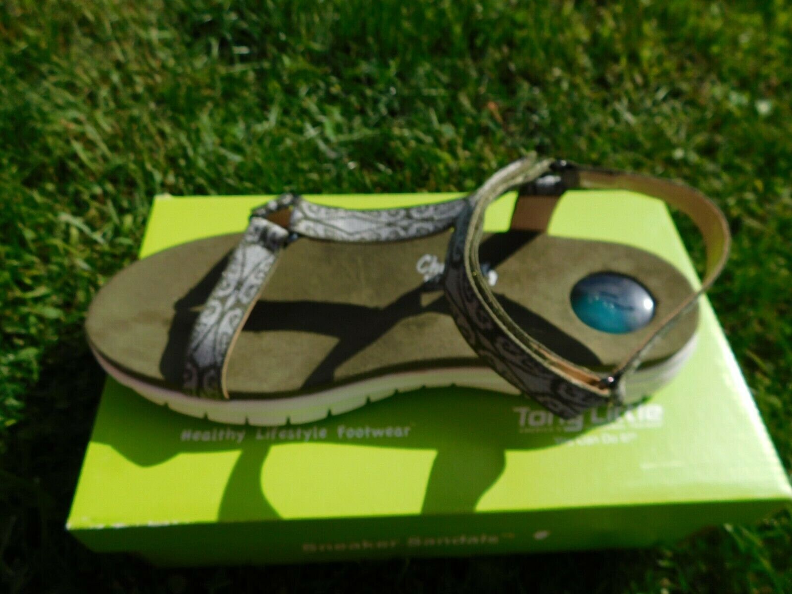 Cheeks by Tony Womens Size 7 Green Jeweled Rubber Health Sandals Flip ...