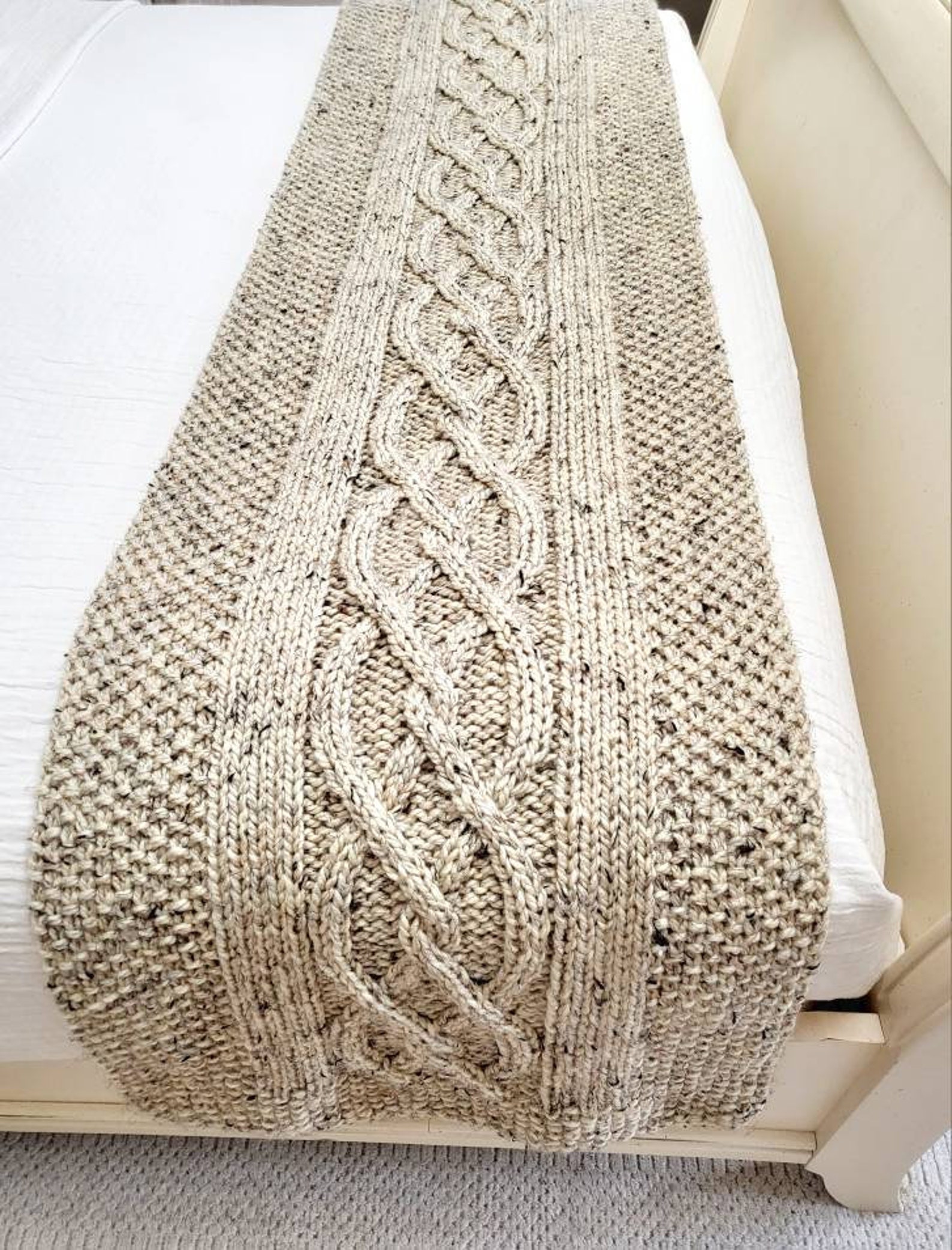 Chunky Cable Knit Bed Runner Pattern: Beginner Easy (PDF Pattern) - Etsy