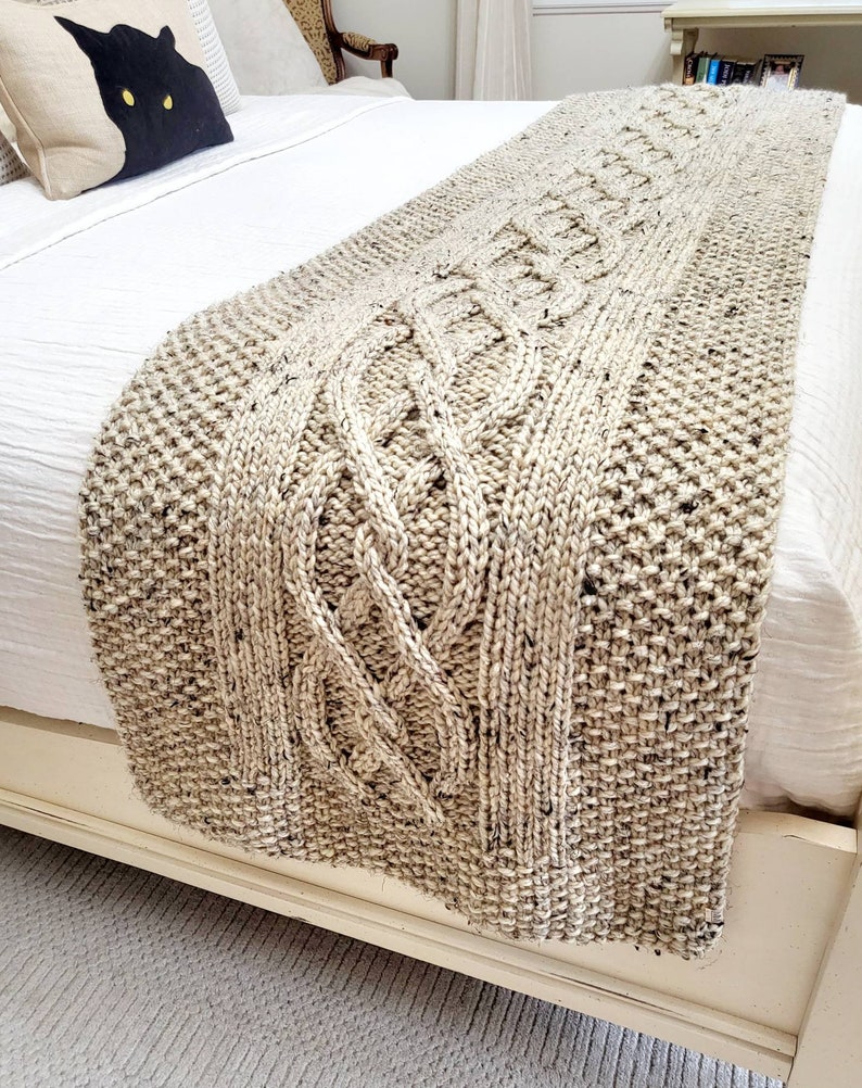 BED RUNNER KNITTING Pattern, Super Chunky Bed Scarf, Easy Beginner ...
