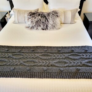 Chunky Cable Knit Bed Runner Pattern: Easy DIY Project (PDF Pattern) - Etsy