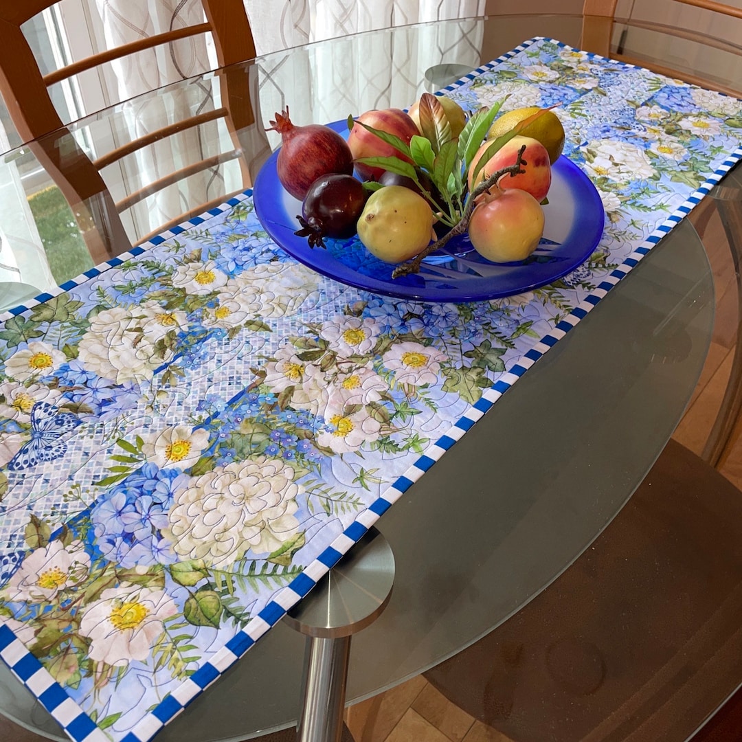 Royal Check Blue/white Checkered Hydrangea Quilted Table Runner-free ...