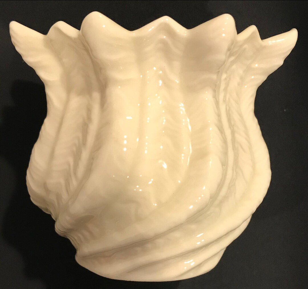 Belleek Parian, Fine Porcelain, Twisted Shell Pattern neptune Cob ...