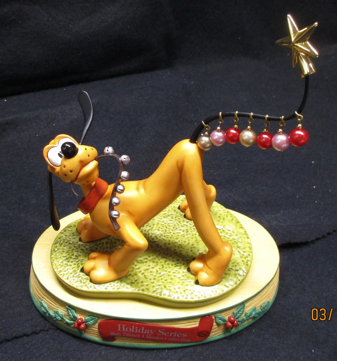 No.3857) WDCC, Pluto Helps Decorate, Pluto’s Christmas Tree Series, With Base, 1996, Mint ...