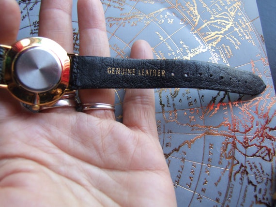 Vintage Early 90's Women Mona Lisa Quartz Watch/Vinta… - Gem
