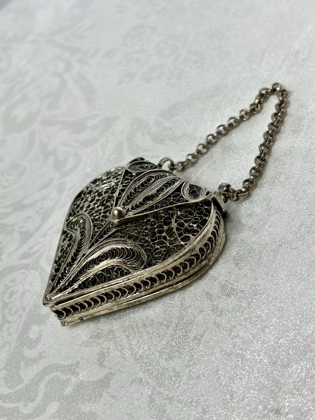 Vintage Silver Plated Filigree Hinged Trinket Box, Mini Coin Purse - Etsy