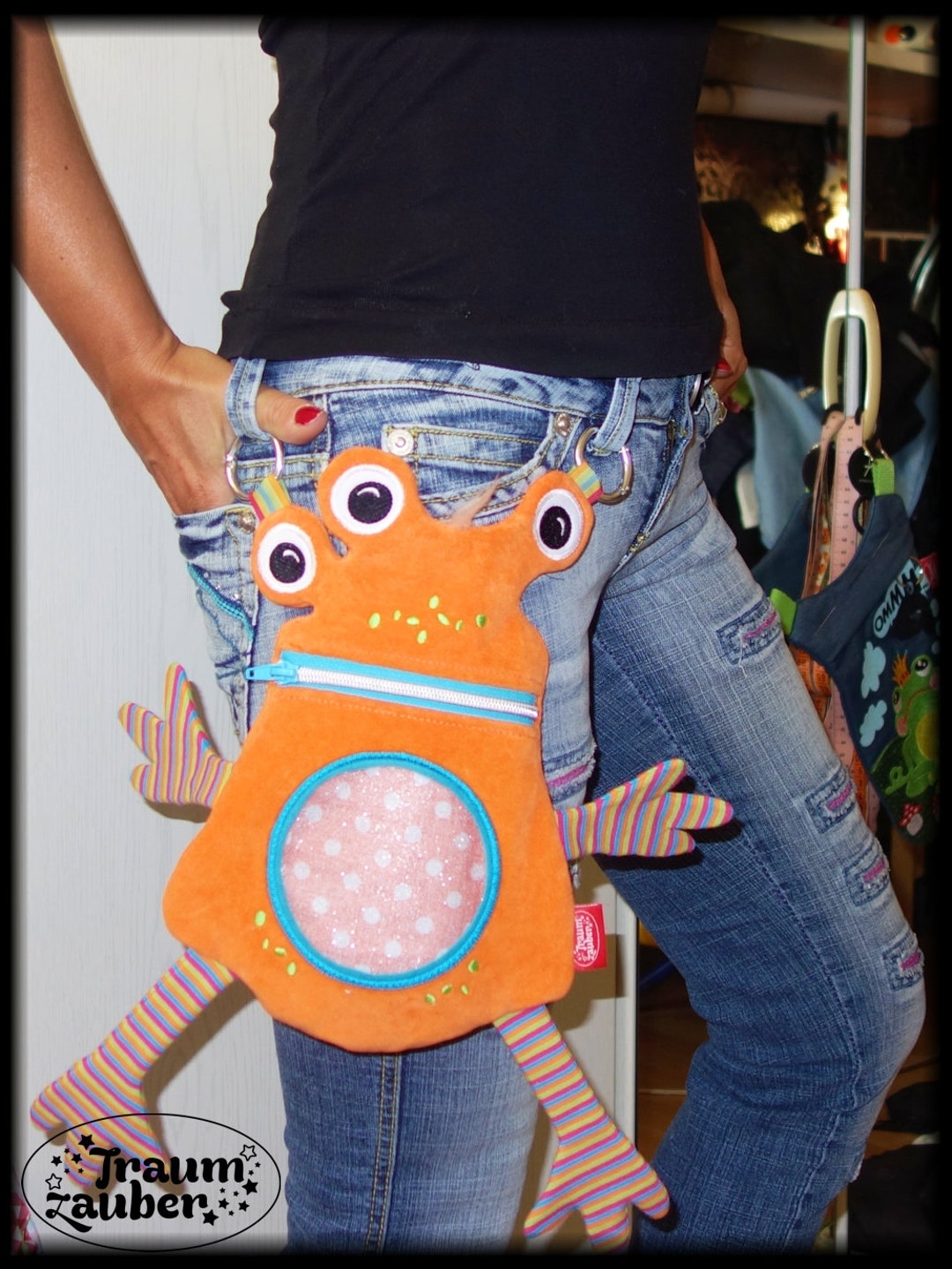 Chatterbox - Jolly" Monster - 20 X 30 - Etsy