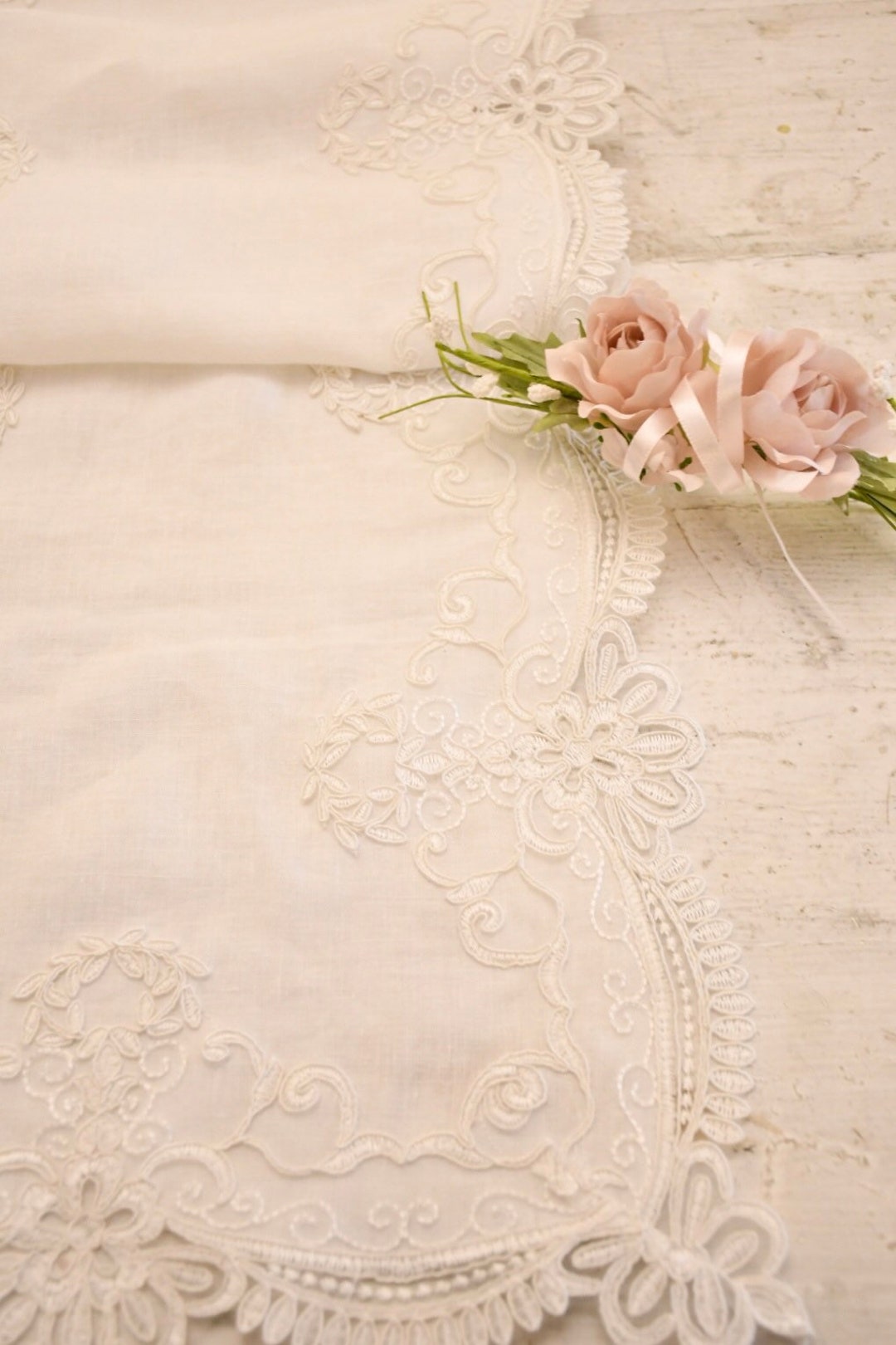Runner 100% Linen and Italian Rebrodè Lace elisabeth - Etsy