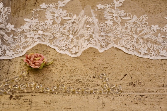 Ivory Lace Background