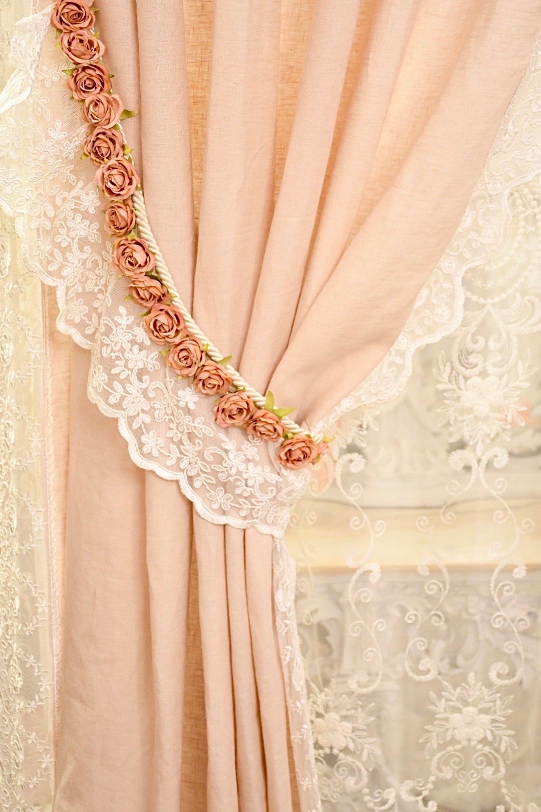 Romantic Curtain Tiebacks/embrasse With Lace and Little Roses - Etsy