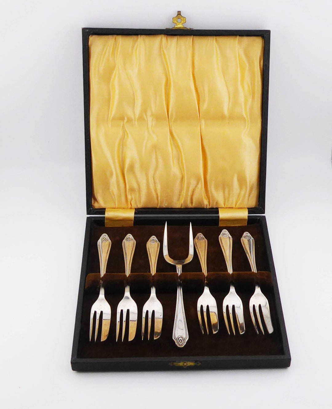 A Cased Set of Six Silver Plated Cake Forks With a Matching - Etsy