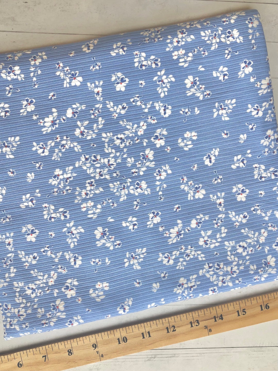 Ribbed Knit Scattered Floral Blue 58/60 Apparel Fabric by the Yard - Etsy