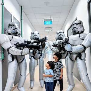 Star Wars Airwalker Balloon, 70" Stormtrooper & 38" R2D2 - Licensed ...