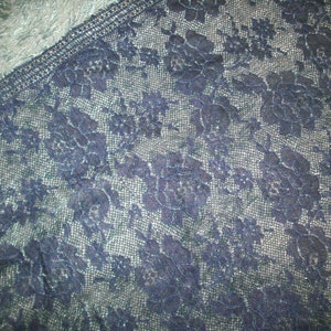 Vintage French Lace Beautiful Pattern of Roses Rich Navy Chantilly Lace ...