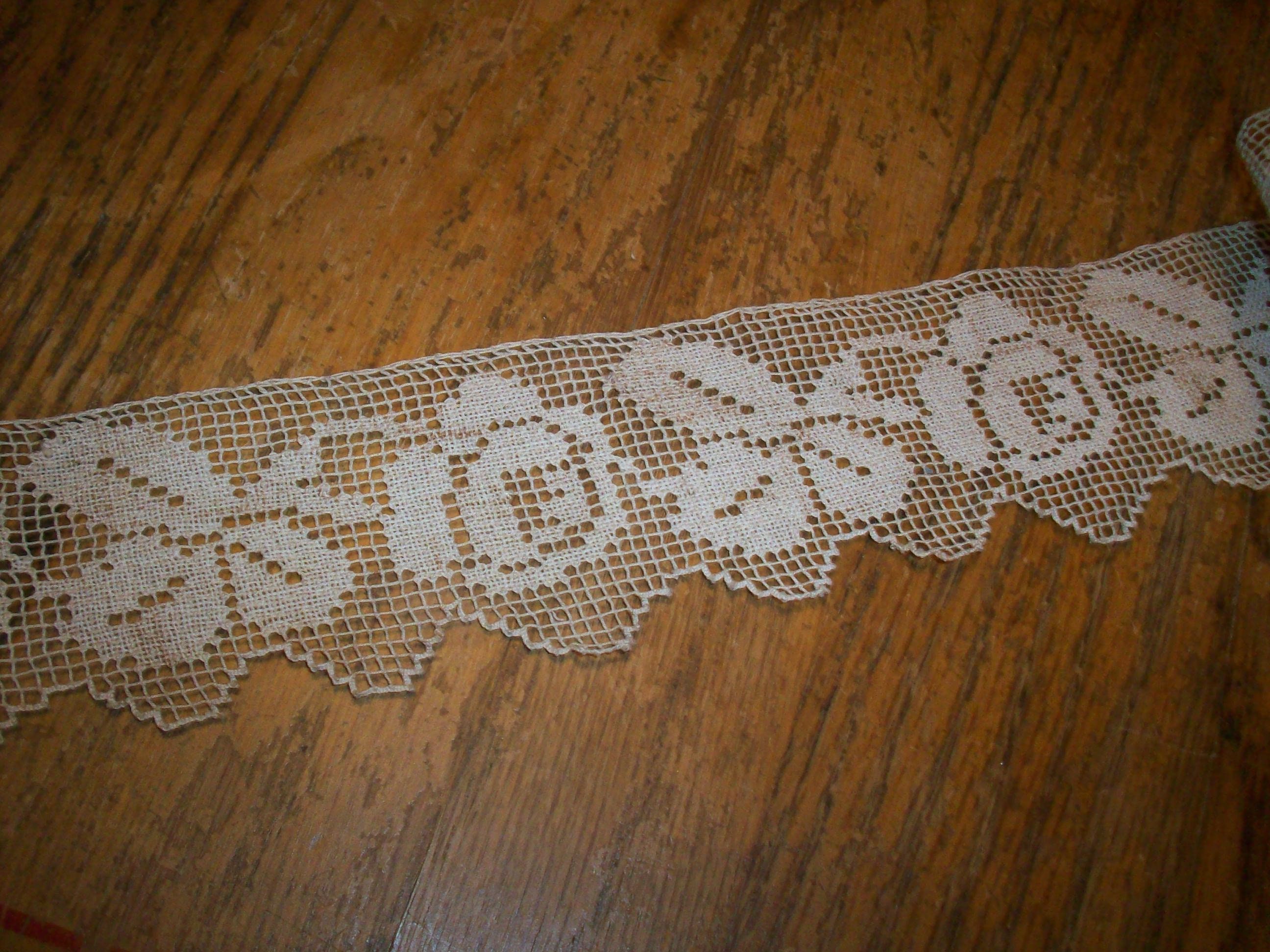 Filet lace Antique linen lace beautiful pattern hand done | Etsy