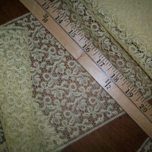 Exquisite Antique Very Fine Cotton Lace Beautiful Pattern Butter Cream ...