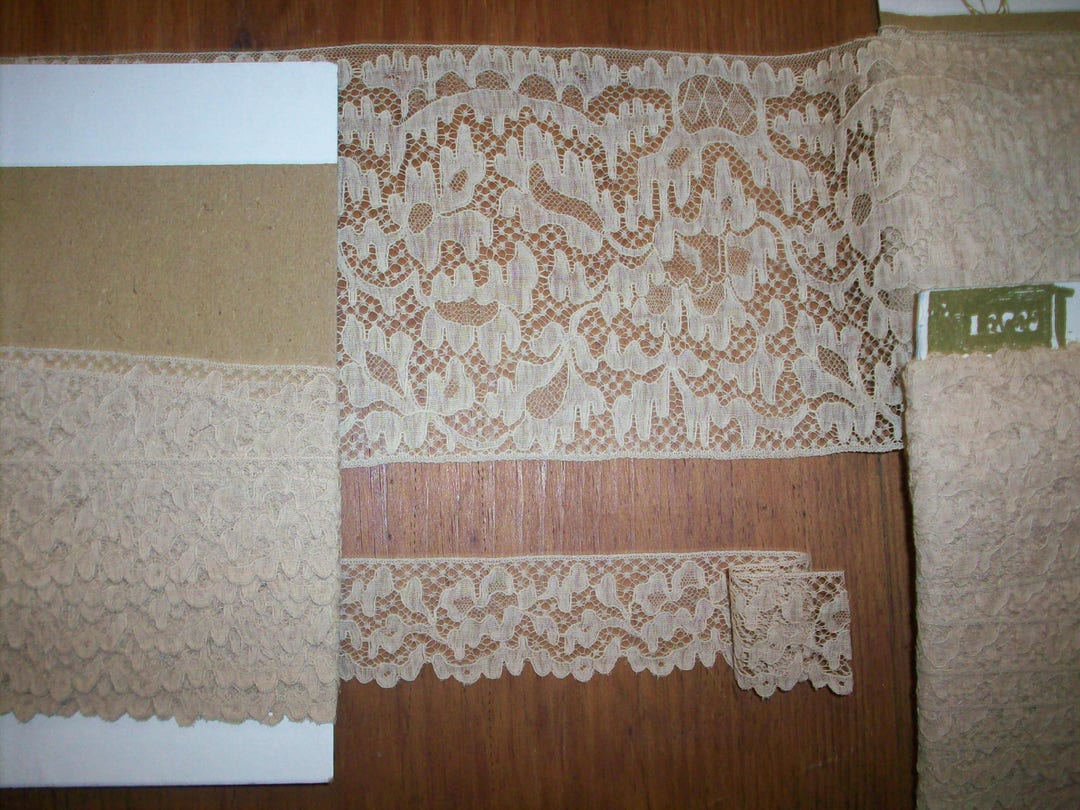 Antique Brussels-type Lace Beautiful Pattern - Etsy