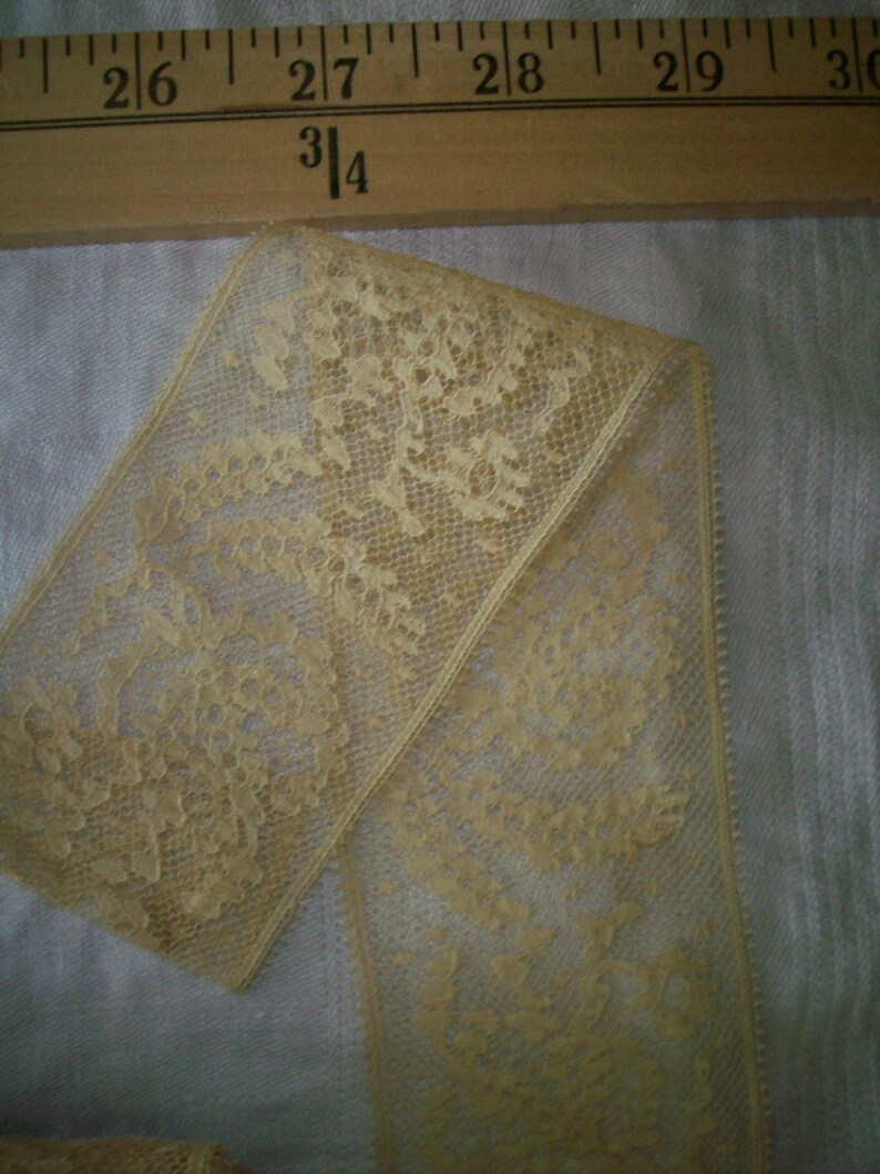 Antique very fine cotton lace beautiful pattern butter cream | Etsy