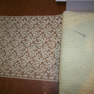 Exquisite Antique Very Fine Cotton Lace Beautiful Pattern Butter Cream ...