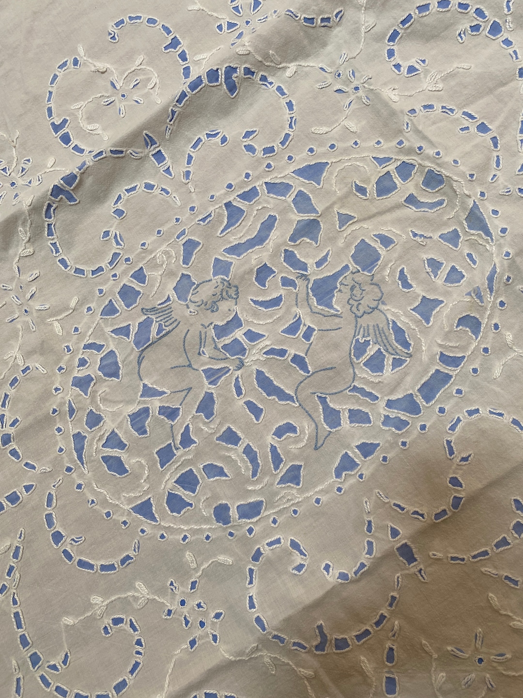 Divine Cherubs Linen /cotton Embroidered Tablecloth or Bedspread ...