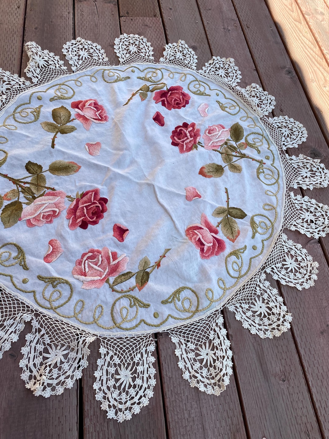 Divine Roses Hand Done Linen Round Tablecloth Antique With Lace - Etsy