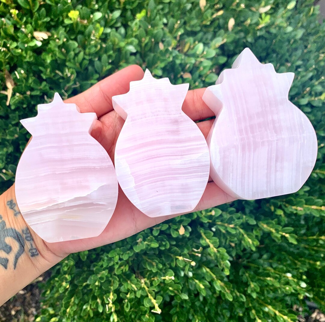 Mangano Calcite Crystal Pineapple Carving, UV Reactive - Etsy