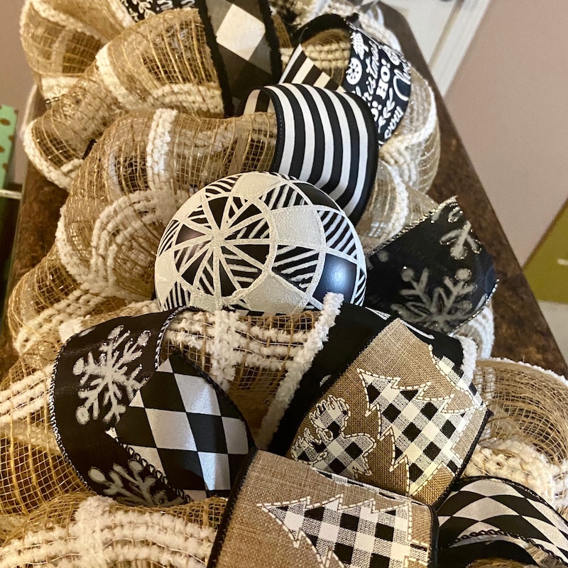 Black Garland - Etsy