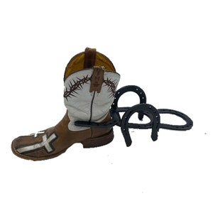 Horseshoe Boot Jack - Boot Puller - Shoe Puller - Horseshoe Boot Puller - Rustic Home Boot Jack ...