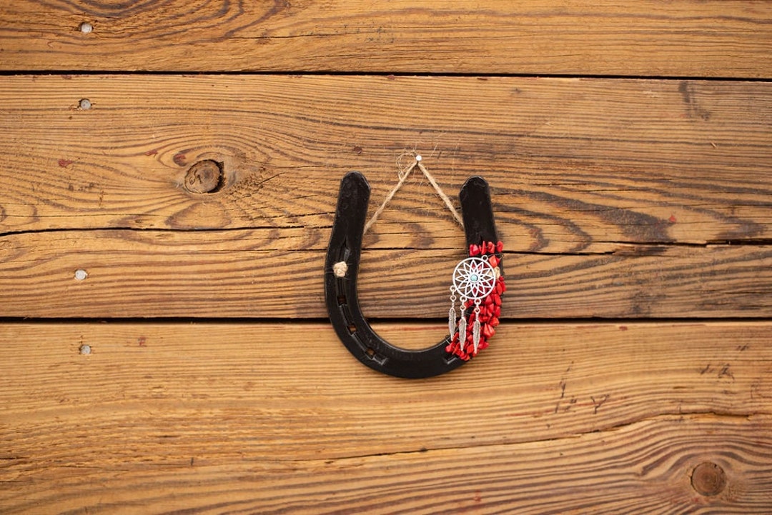 Lucky Horseshoe Wall Decor With Red Chip Beads and Dream Catcher ...