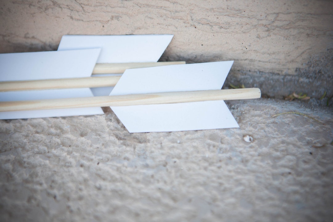 Prop Arrows, Costume Arrows, Customizable Fletching - Etsy