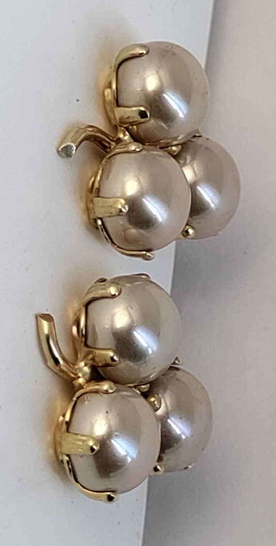 Vintage BDA 10k Yellow Gold Faux Champagne Pearl Scre… - Gem Vintage BDA 10k Yellow Gold Faux Champagne Pearl Scre… - Gem