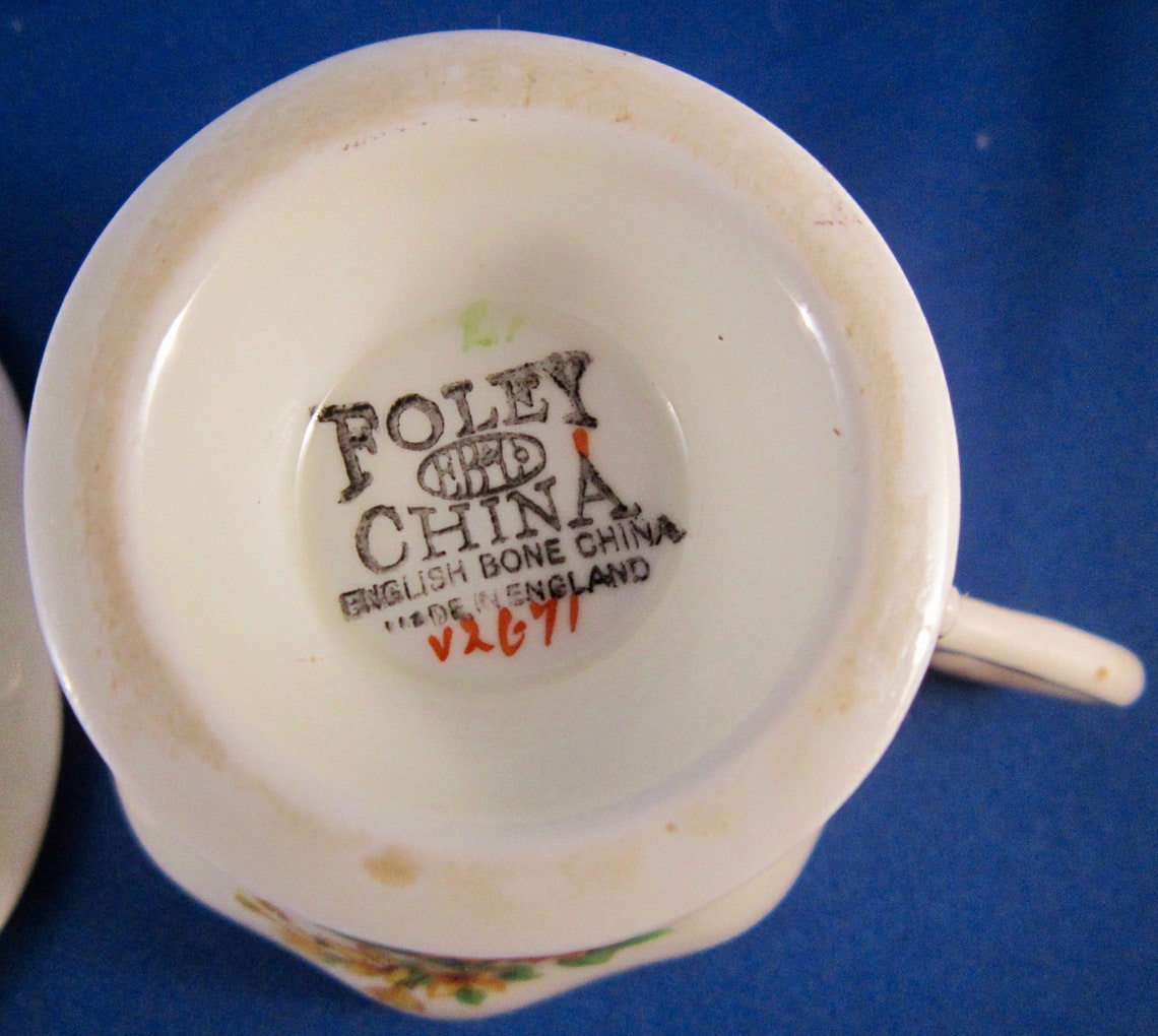 Foley Bone China Teacup and Saucer V2671 Yellow Daffodils - Etsy Canada