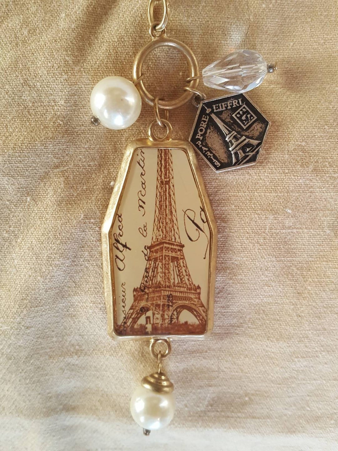 PARIS Pendant Necklace W/ Faux Pearls and Lucite Prisms. - Etsy
