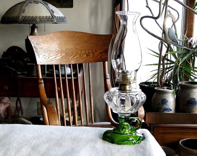 Antique Green & Clear QUEEN HEART Pattern Finger or Handle Oil Lamp ...