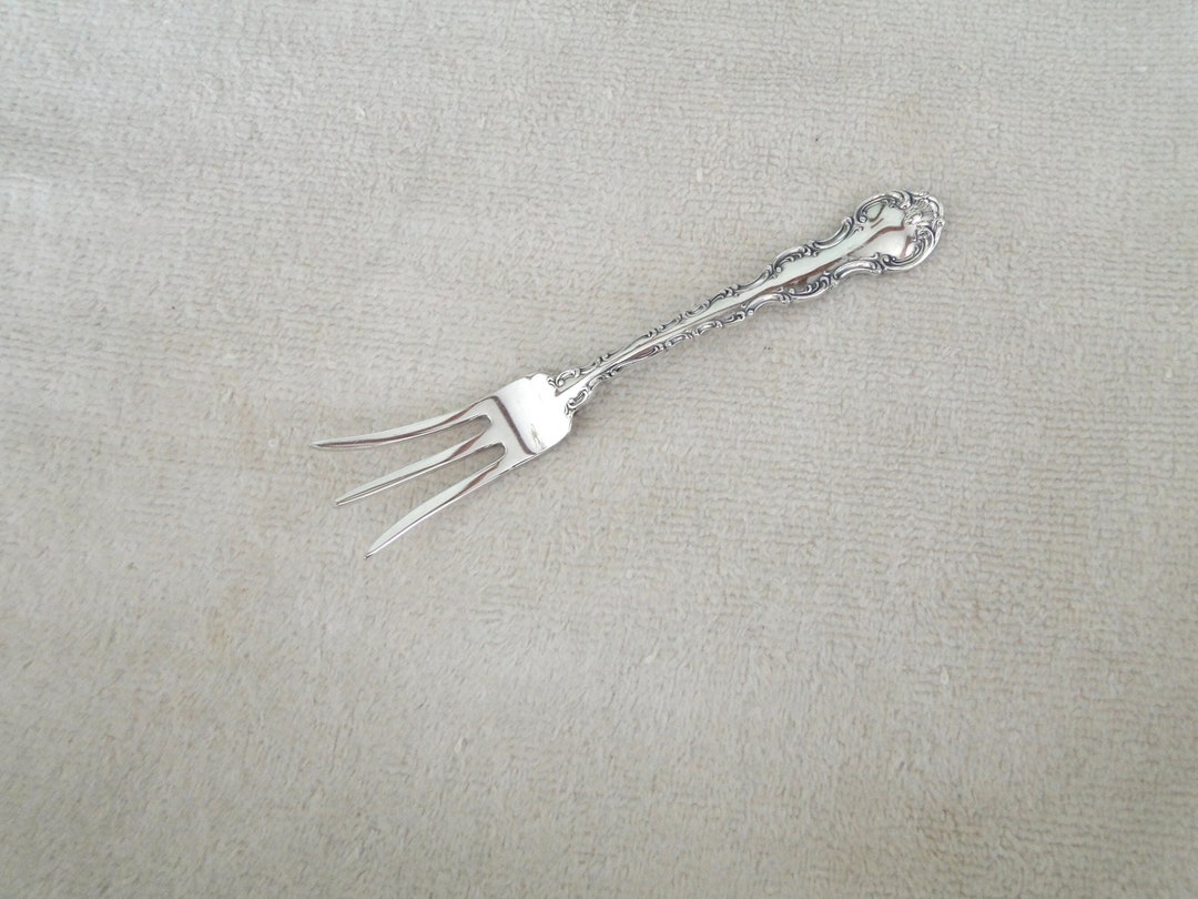 Gorham Sterling Silver Strasbourg Pattern Lemon Fork-vintage 1897-15.6 Grams - Etsy