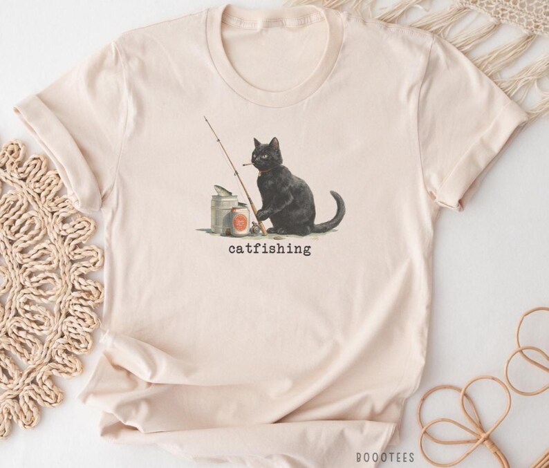 Funny Cat Fishing T-shirt: Fisherman Graphic Tee Catfishing - Etsy