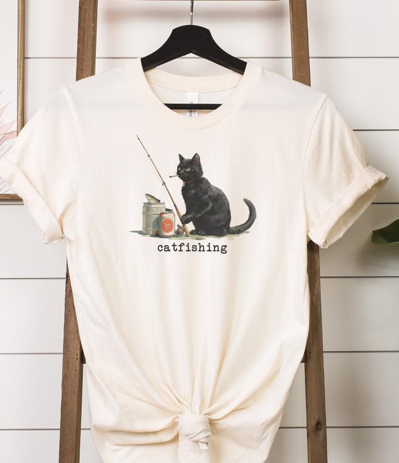 Funny Cat Fishing T-shirt: Fisherman Graphic Tee Catfishing - Etsy