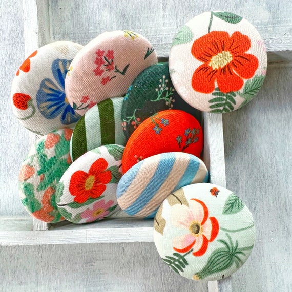 Unique sewing buttons store