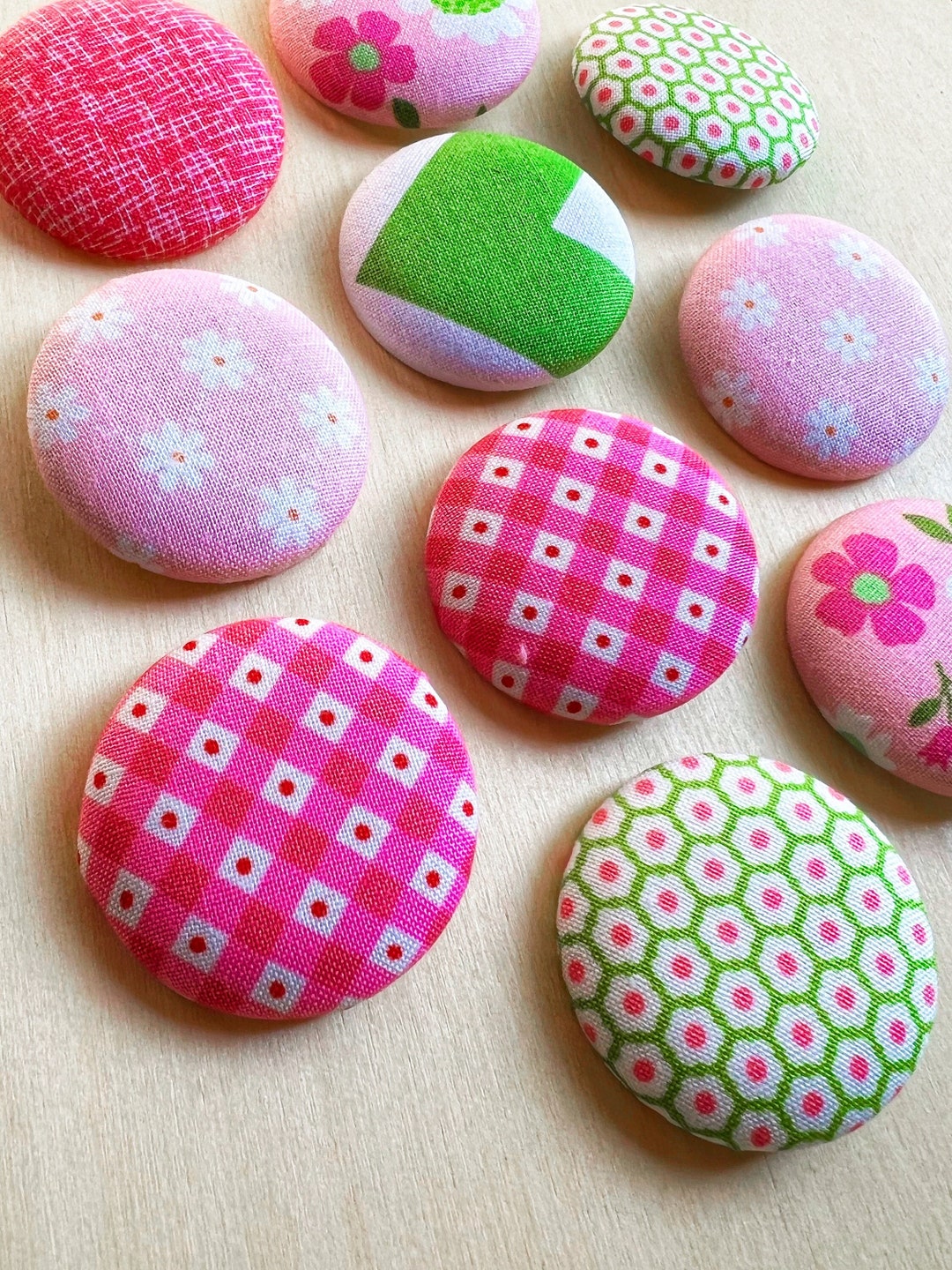 Pink Flower Buttons, Vintage Fabric Buttons, Metal Buttons, Handmade ...